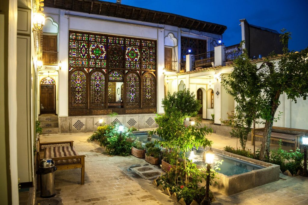 Fly Back in Time with These Traditional Hotels in Isfahan | 1stQuest Blog
